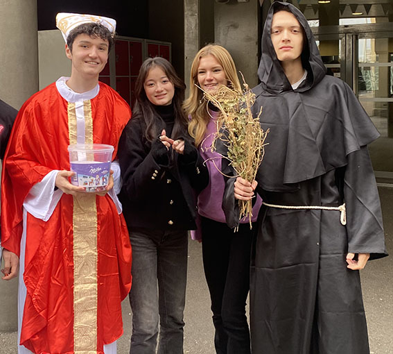 2023-12-06-Fête de St Nicolas Term Jeanne Rippe (4) - Lycée Chevreul ...